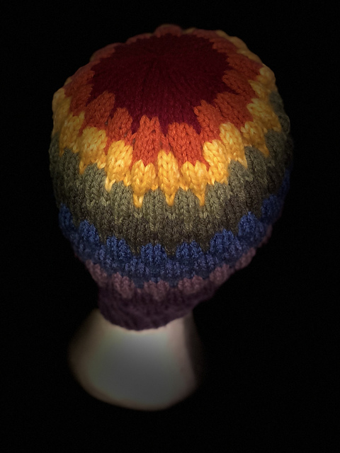 Ravelry: Delisabeta's Rainbow bubble beanie/Rainbow berry beanie