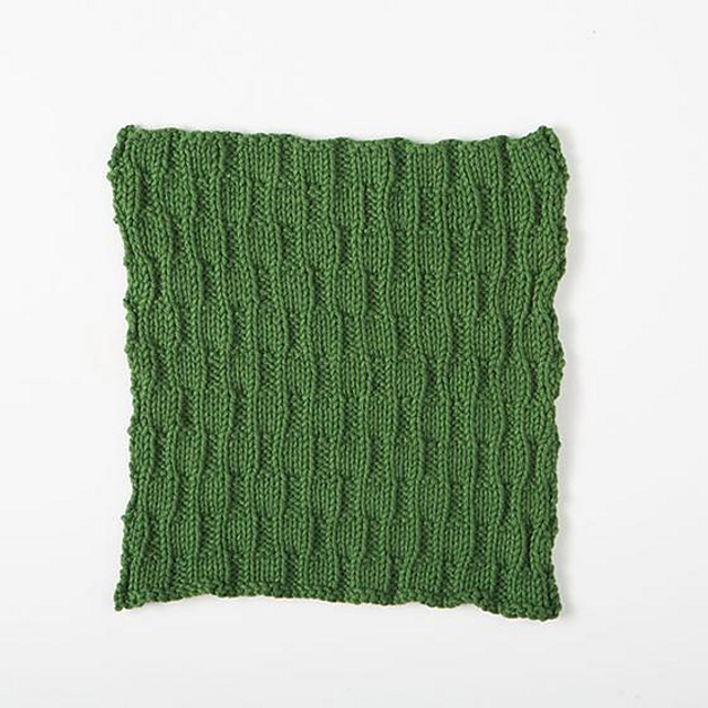 Ravelry: Wavy Rib Dishcloth pattern by Faith Schmidt
