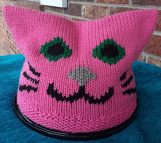 Ravelry: Kitty Cat Hat pattern by Jo Em