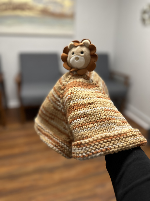 Ravelry: Lion Lovey pattern by Jen Curran