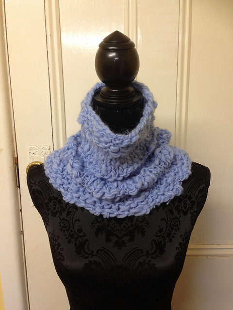 Ravelry: Handspun Bell Cowl pattern by Dominique Trad