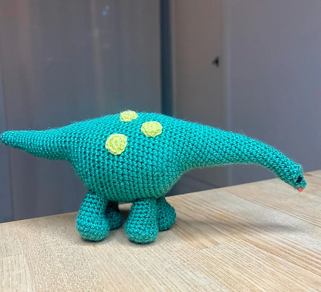 Ravelry: Brontosaurus Dinosaur pattern by Donna Loops