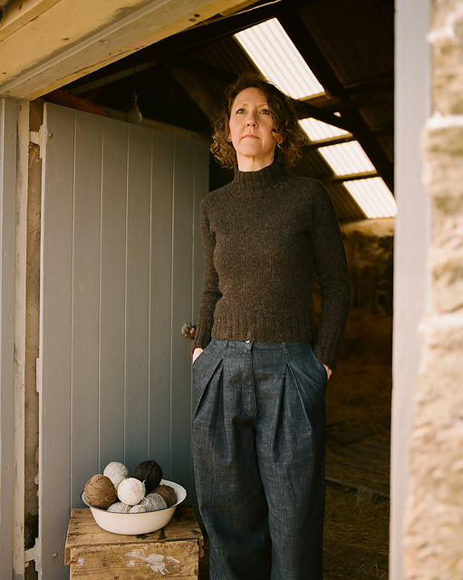 Ravelry: Scarpigert Jumper pattern by Donna Smith