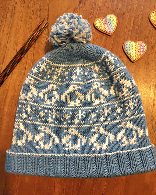 Ravelry: March of the Penguins Beanie (reversible) pattern by ...