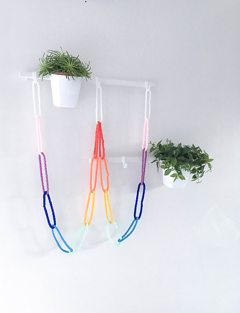 Ravelry: The Yarn Chain pattern by Dora Does