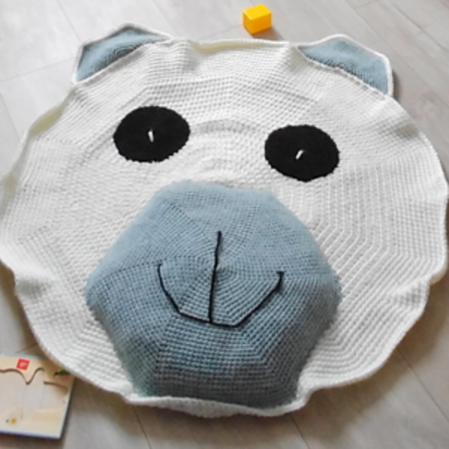 Ravelry: Bear Rug pattern by Doudie C