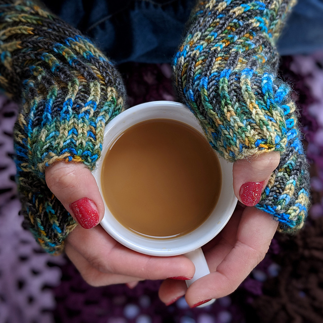 Ravelry: Smoke Rings pattern by Megan-Anne Llama