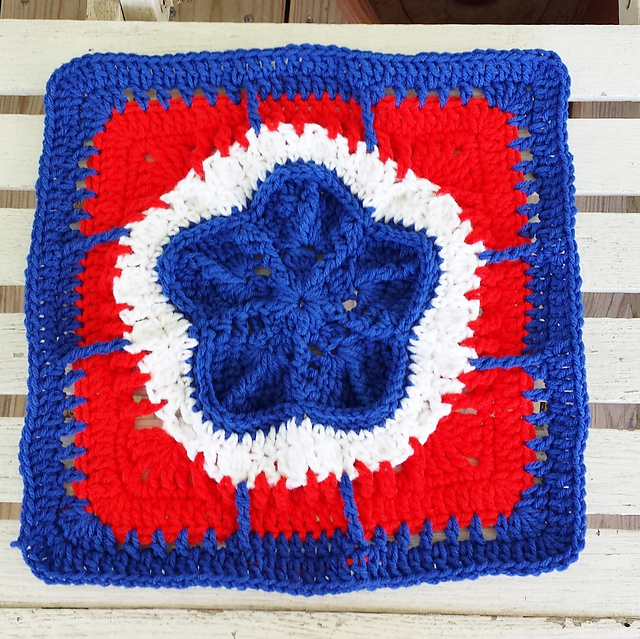 Ravelry: Star Spangled Beauty pattern by Aurora Suominen