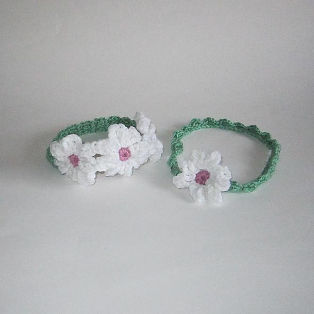 Ravelry: Posey Flower Headband pattern by Carolyn Wyberg