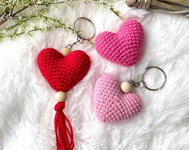 Ravelry: Heart Keychain pattern by Dreamee Crochet
