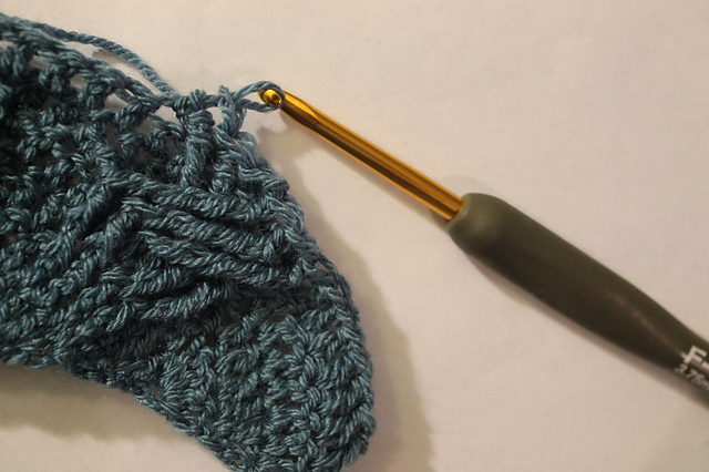 Ravelry: Right Twist Cables: Working Behind Post Stitches pattern by ...