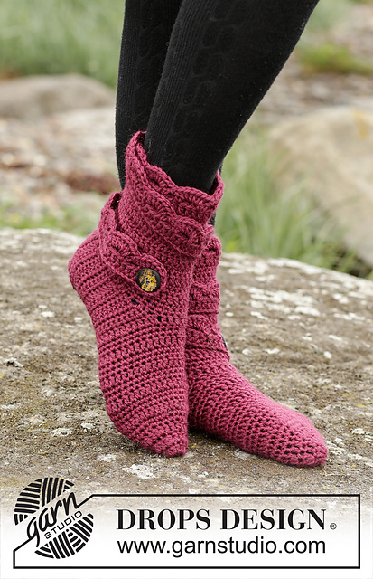 Ravelry: 171-37 Hot Socks pattern by DROPS design