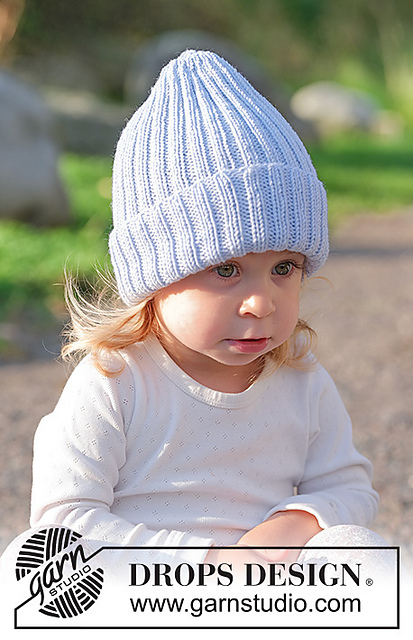 Ravelry: 49-24 Little Could Hat pattern by DROPS design