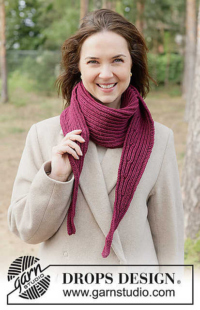 Ravelry: 261-26 Scarlet Hush Shawl pattern by DROPS design