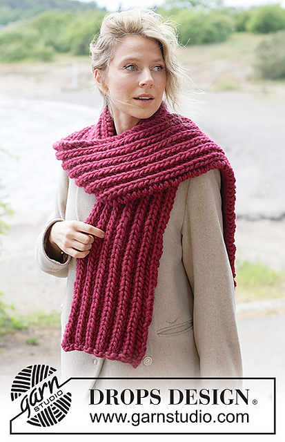 Ravelry: 261-25 Scarlet Whisper Scarf pattern by DROPS design