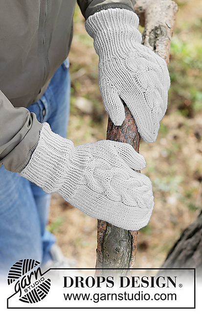 Ravelry: 260-32 Granite Grip Mittens pattern by DROPS design