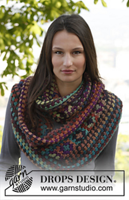 Ravelry: 143-40 Magic Shawl pattern by DROPS design