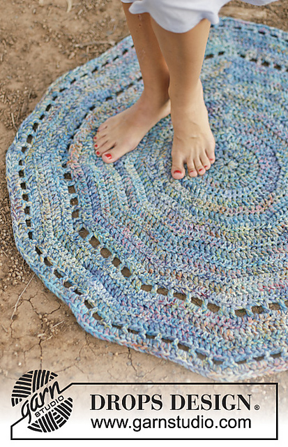 Ravelry: 162-41 Spring Pond pattern by DROPS design