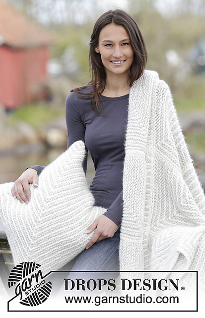 Ravelry: 163-18 Dreams of Snow pattern by DROPS design