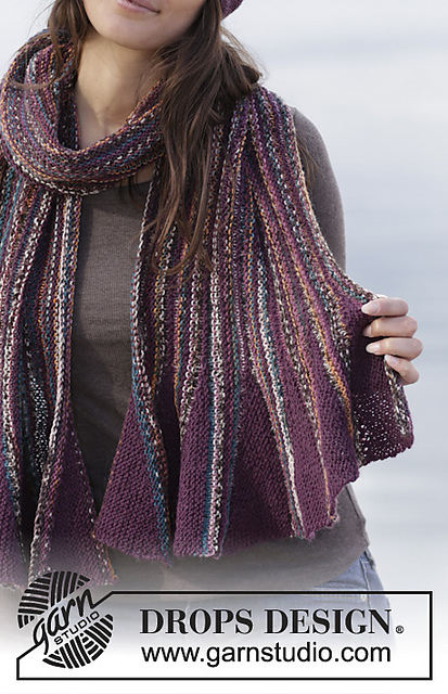 Ravelry: 165-25 Flutter Scarf pattern by DROPS design