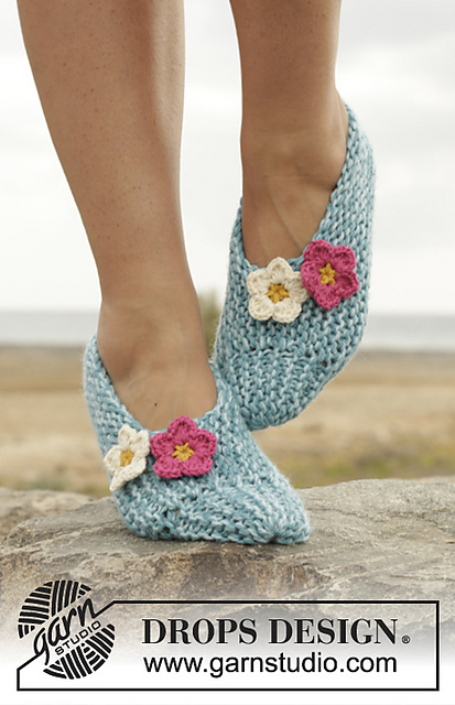 Ravelry: 0-1271 Come Spring pattern by DROPS design