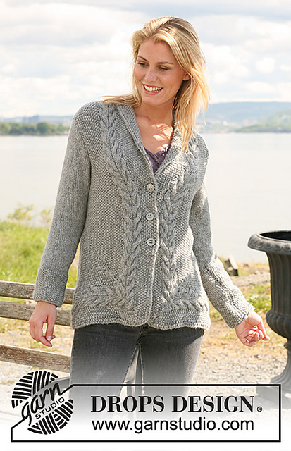 Ravelry: 108-52 Moon Light pattern by DROPS design