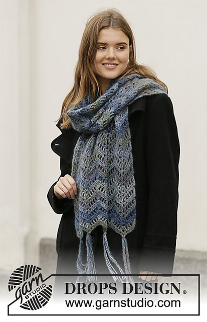 Ravelry: 204-56 Oceanic Scarf pattern by DROPS design