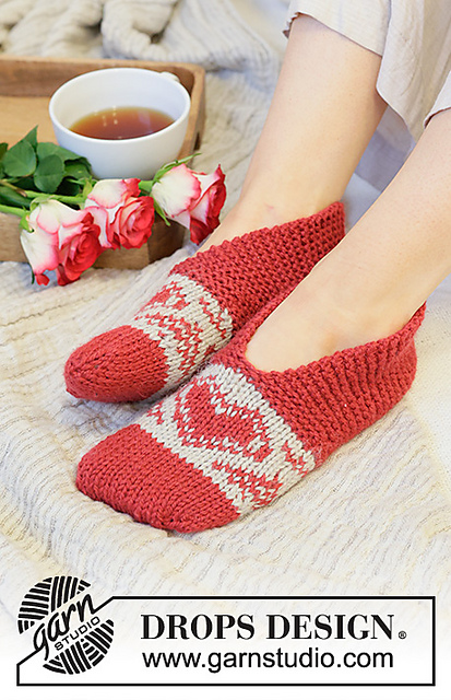 Ravelry: 0-1568 Heart Slippers pattern by DROPS design