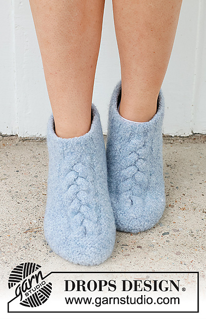 Ravelry: 234-71 Braided Slippers pattern by DROPS design