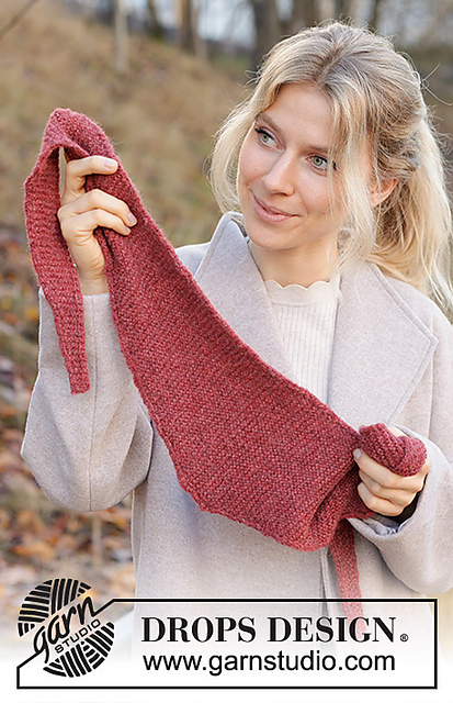 Ravelry: 234-82 Pomegranate Shawl pattern by DROPS design