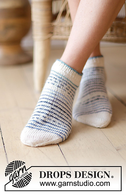 Ravelry: 238-28 Wave Dancer pattern by DROPS design