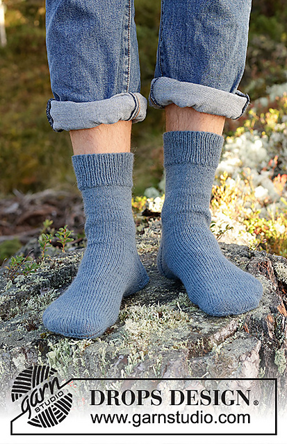 Ravelry: 246-38 Seaside Streakers pattern by DROPS design