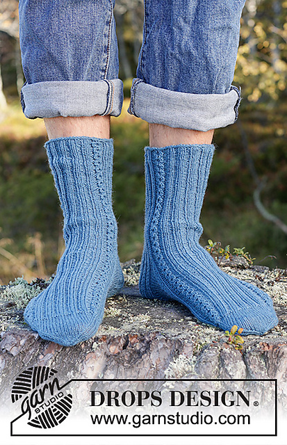 Ravelry: 246-39 Memphis Socks pattern by DROPS design