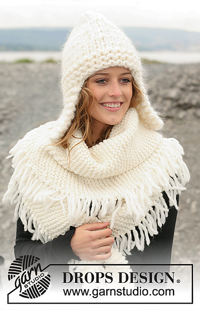 Ravelry: 109-18 b - Shawl in garter st with tassels pattern by DROPS design
