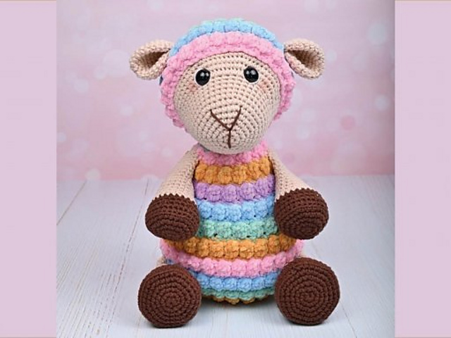 Ravelry: Rainbow Sheep pattern by Durable Yarn