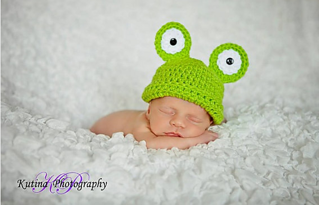Ravelry: Frog Beanie pattern by Dusti Prioux