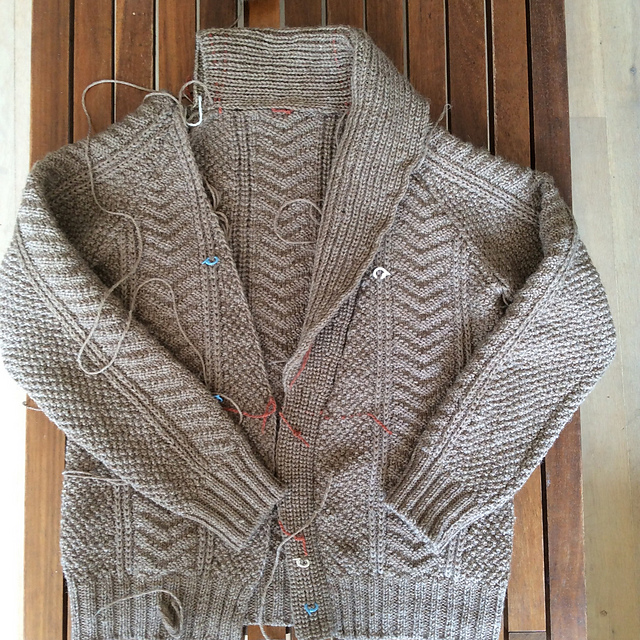 Ravelry: DutchJacky's Channel with seamless shawl collar