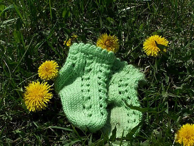 Ravelry: Little Lady's Lacy Socks pattern by Rachel Leverton