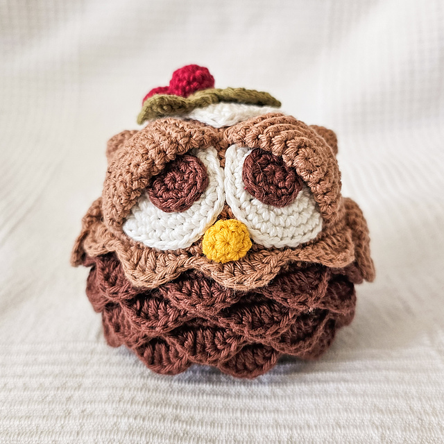 Ravelry: Pudding the Owl pattern by Chloe Yuen