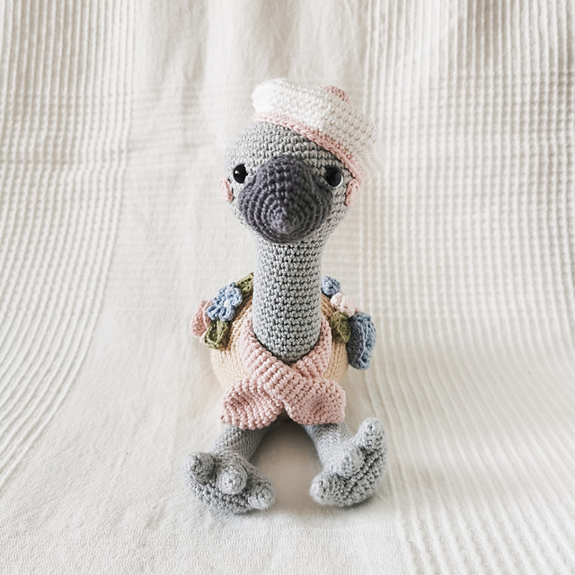 Ravelry: Ellie the Emu pattern by Chloe Yuen