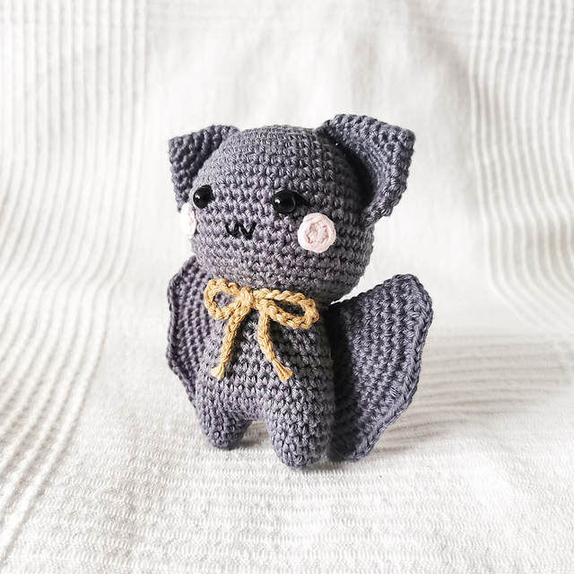 Ravelry: Fang the Bat pattern by Chloe Yuen