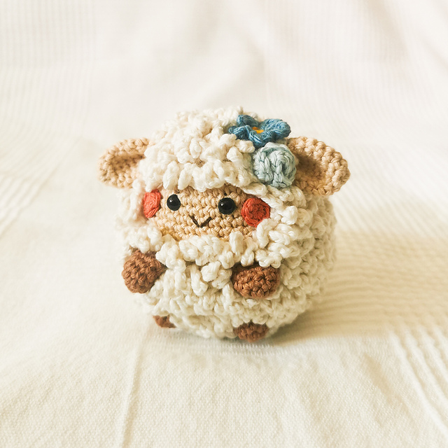 Ravelry: Tulip the Sheep pattern by Chloe Yuen
