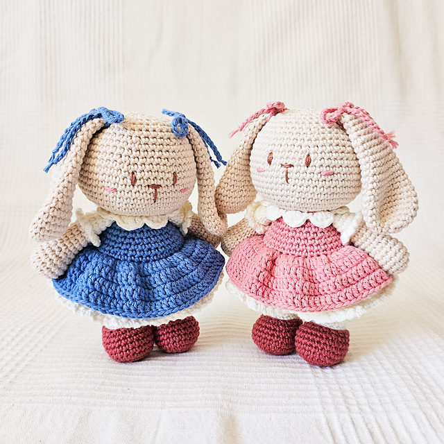 Ravelry: Flopsy the Bunny pattern by Chloe Yuen