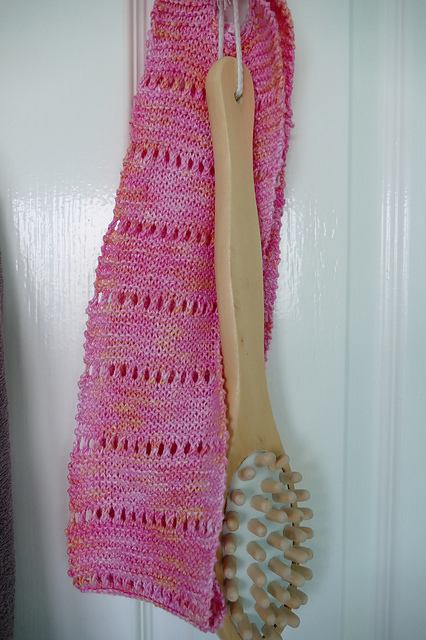 Ravelry: Linen Spa Back Scrubber pattern by Diane Malinowski