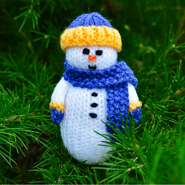 Ravelry: Snowman Doll pattern by Joanna Marshall