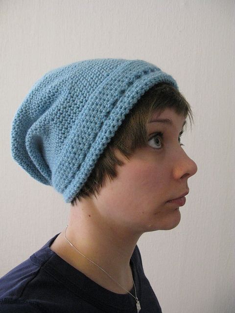 Ravelry: Slouchy hat pattern by 101 ideaa Team