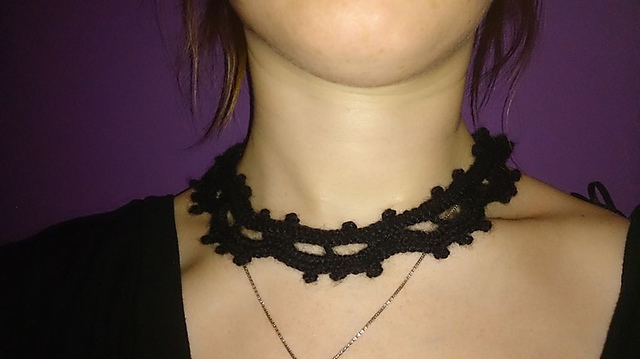 Ravelry: Choker (necklace) pattern by Nancy R Gould