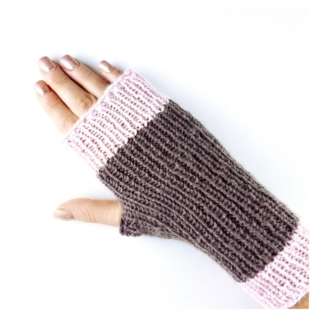 Ravelry: Elleboro pattern by Egle Breme