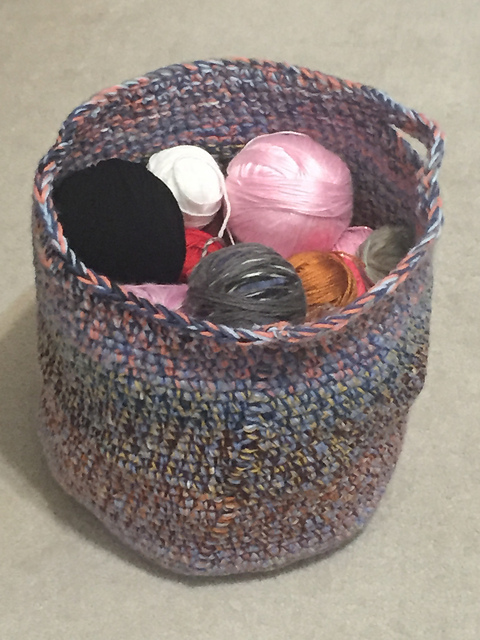 Ravelry: Easy Scrap Basket pattern by Eileen Saccomonto