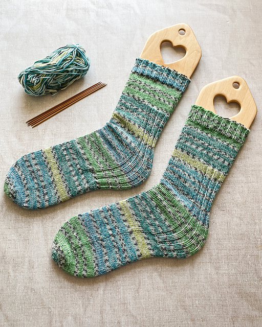 Ravelry: Eldenwoodcraft's Magic heel socks